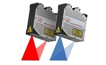 Thickness Measurement with Laser Line Sensors